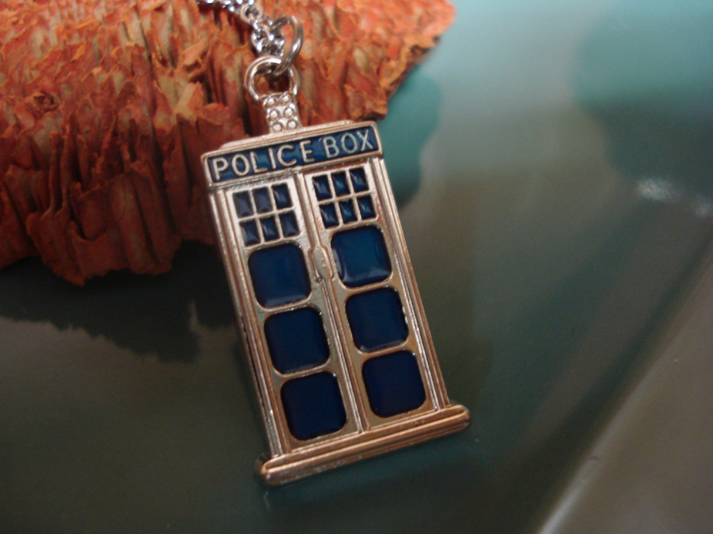Medium TARDIS Necklace | Lavoro Designs